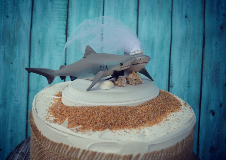 Bull shark-wedding-cake | Etsy