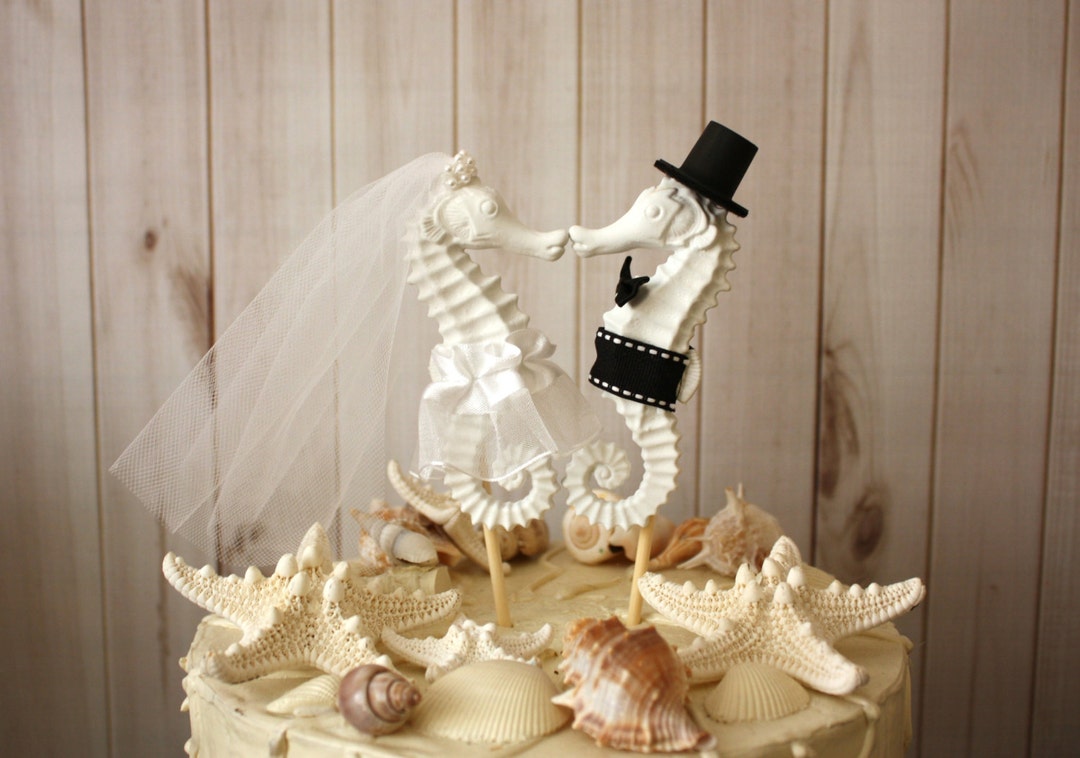 Seahorse Wedding Cake Topper-kissing Seahorse Couple-beach Themed ...