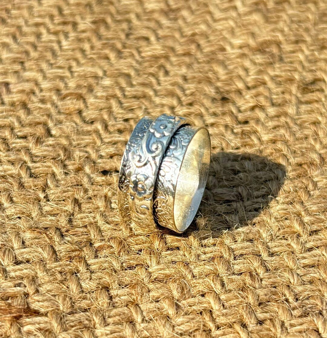 Silver Spinner Band Ring | Fidget Ring for Stress Relief | Unisex ...