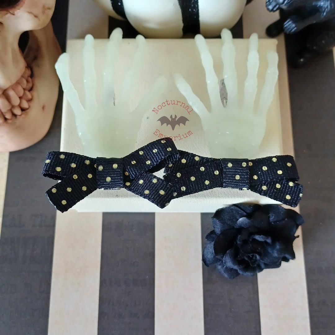 Glow in the Dark Skeleton Hands Hair Clips - Etsy