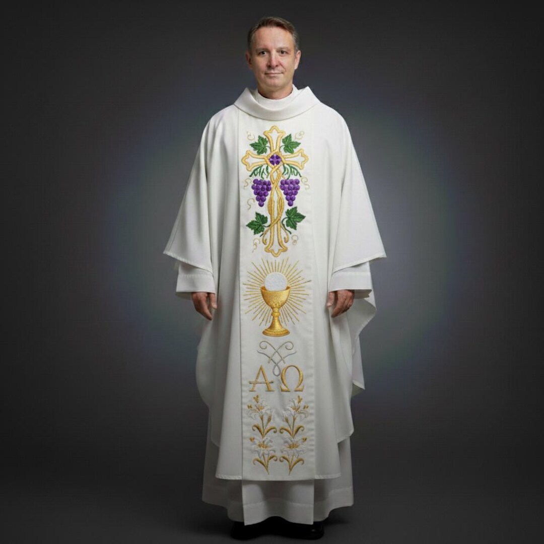 Roman Chasuble Catholic With Gold Embroidery || Traditional Clergy ...