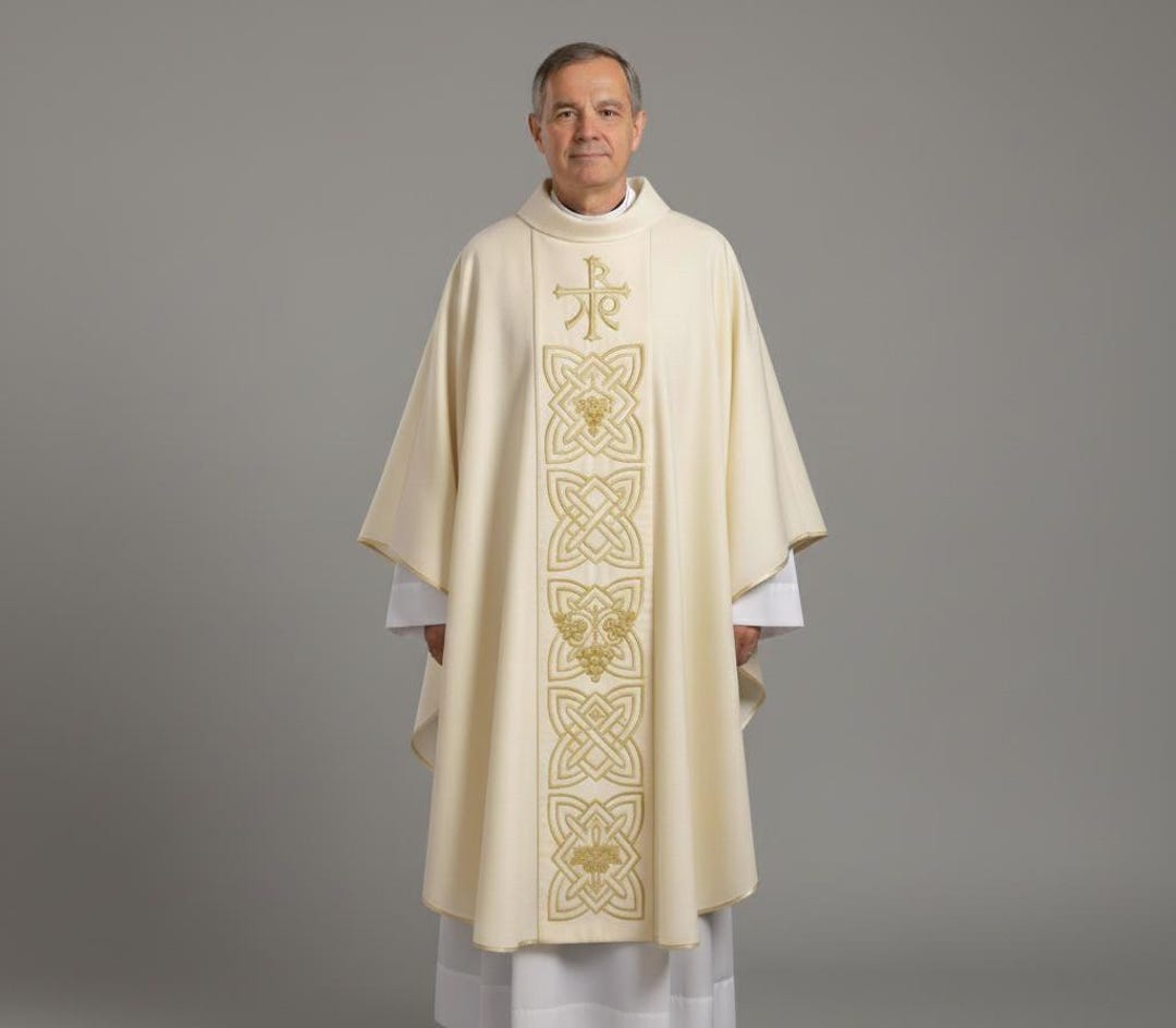 Roman Catholic Chasuble || Traditional Clergy Cloths || Custom Catholic ...
