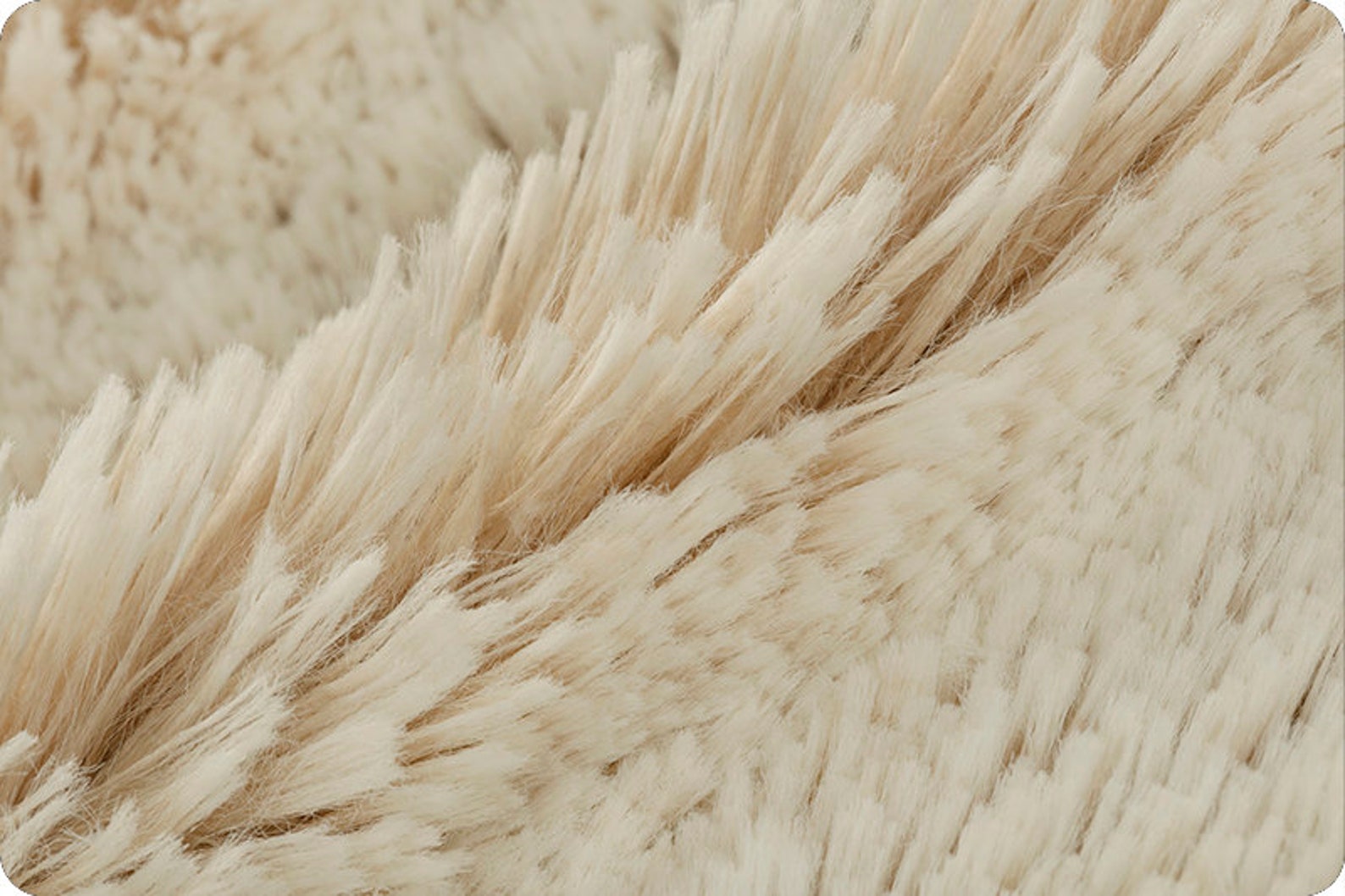 Luxe Cuddle® Frosted Shaggy in Sand Thick Furry Fabric From Shannon ...