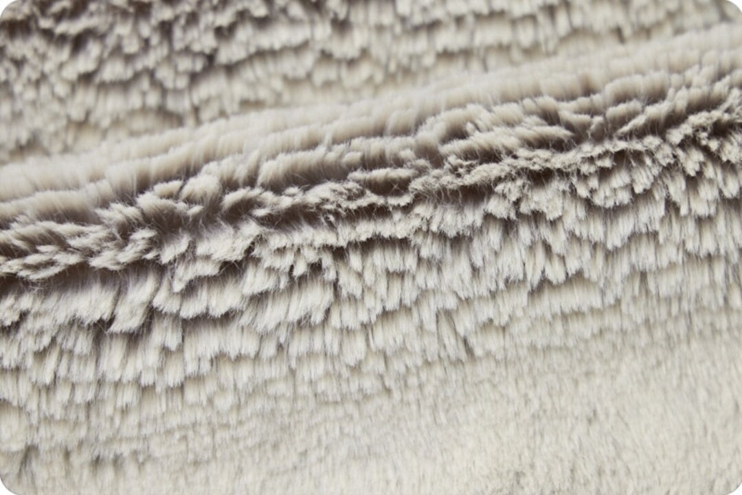 Luxe Cuddle®snow Bunny Dove From Shannon Fabrics Furry MINKY Collection ...
