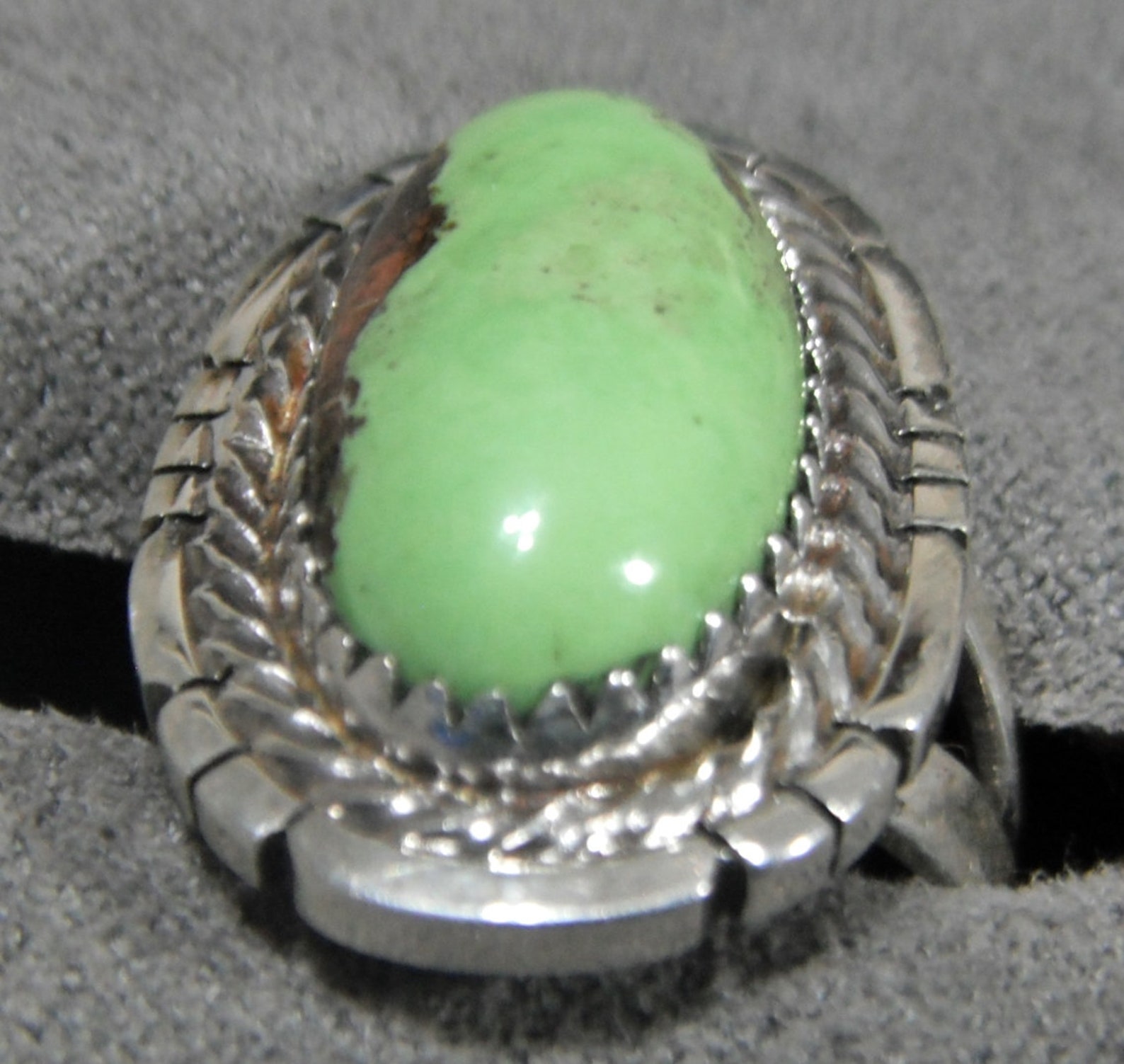 BEAUTIFUL GASPEITE RING 1174-L | Etsy