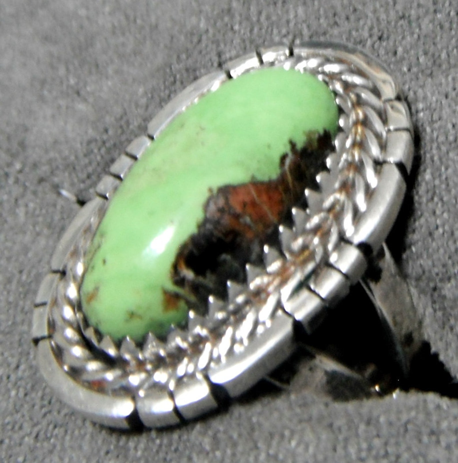 BEAUTIFUL GASPEITE RING 1174-L | Etsy