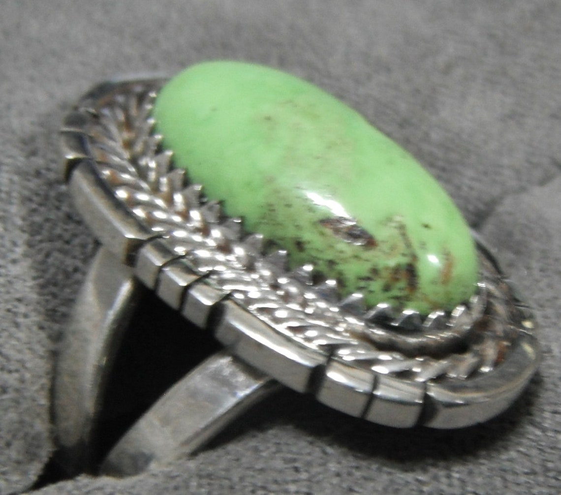 BEAUTIFUL GASPEITE RING 1174-L - Etsy