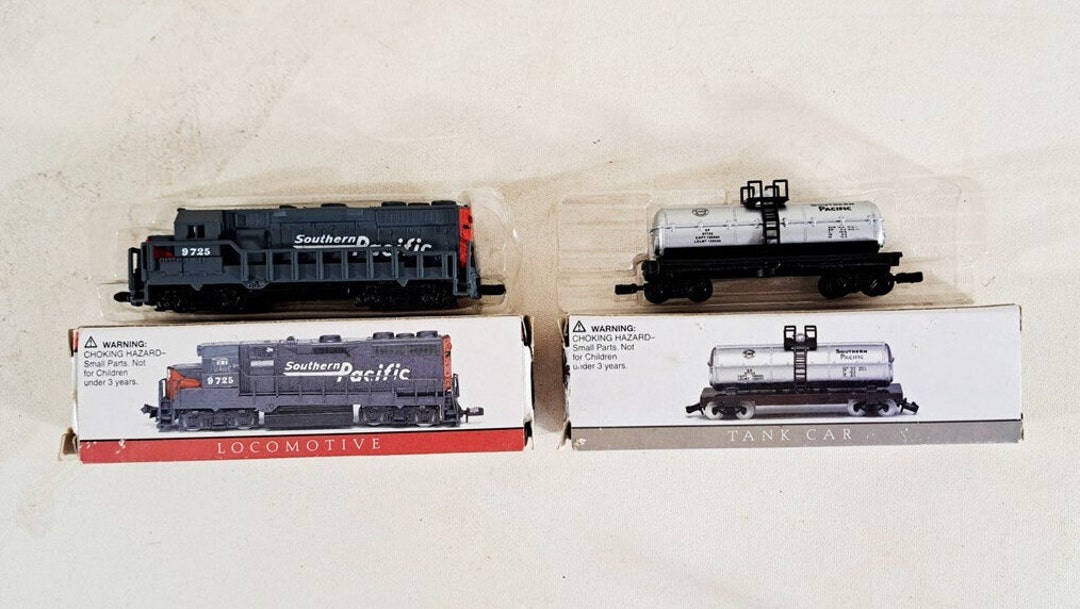 Southern Pacific Engine and Tanker, Vintage Miniature Toy Train, Mini ...