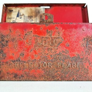 Grote 70-A Emergency Flare Flags Kit, Vintage Roadside Travel Safety ...