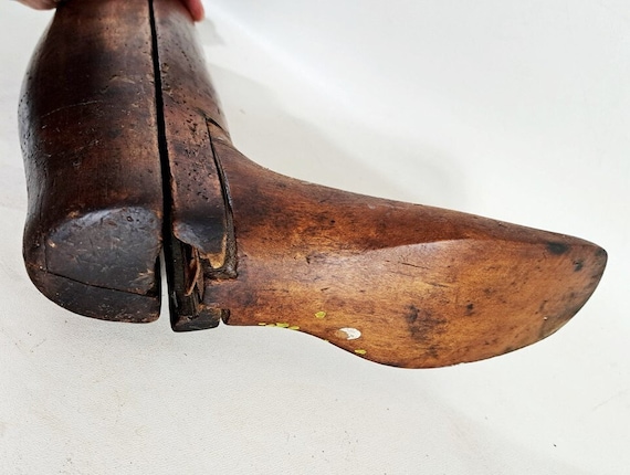 Wooden Boot Stretcher, Vintage Wooden Hand Cranked Ri… - Gem