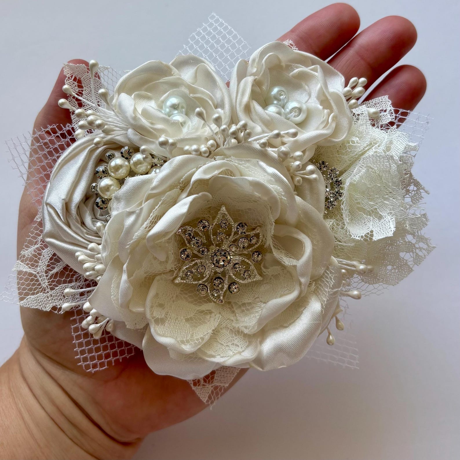 Cream Fabric Flower Bridal Hair Clip – Pearl & Rhinestone Center - Etsy