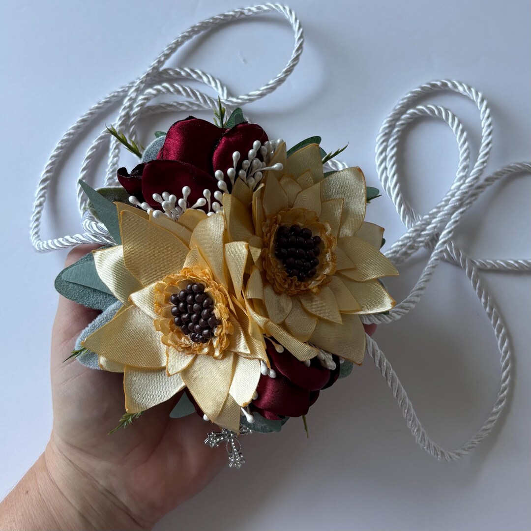 Sunflowers and Red Roses Lasso - El Lazzo, Fabric Flowers, Handmade ...