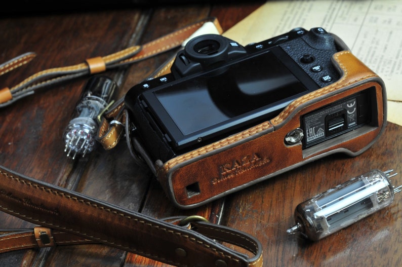 Cow Leather Camera Case + Strap for Fujifilm XT30 / XT30 Ii / XT30 Iii ...