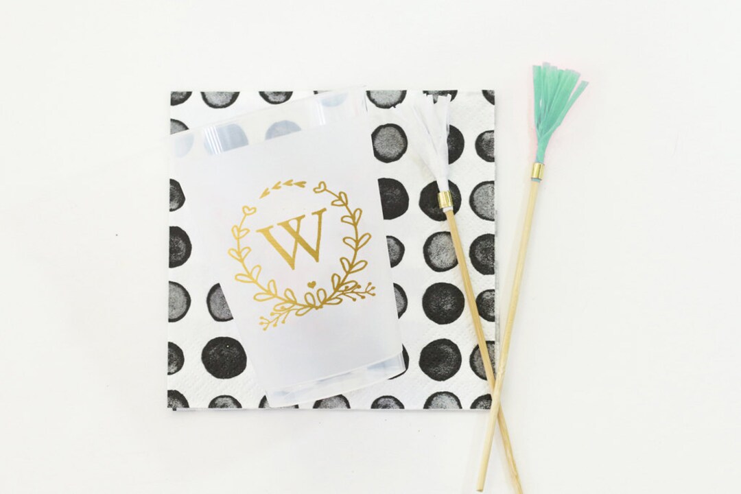 Personalized Wedding Cups: Monogram Floral Wreath, Party Favors - Etsy