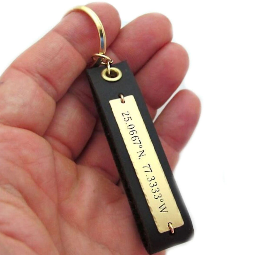 Personalized Leather Keychain for Men Boyfriend Gift for Men Mens Gift ...