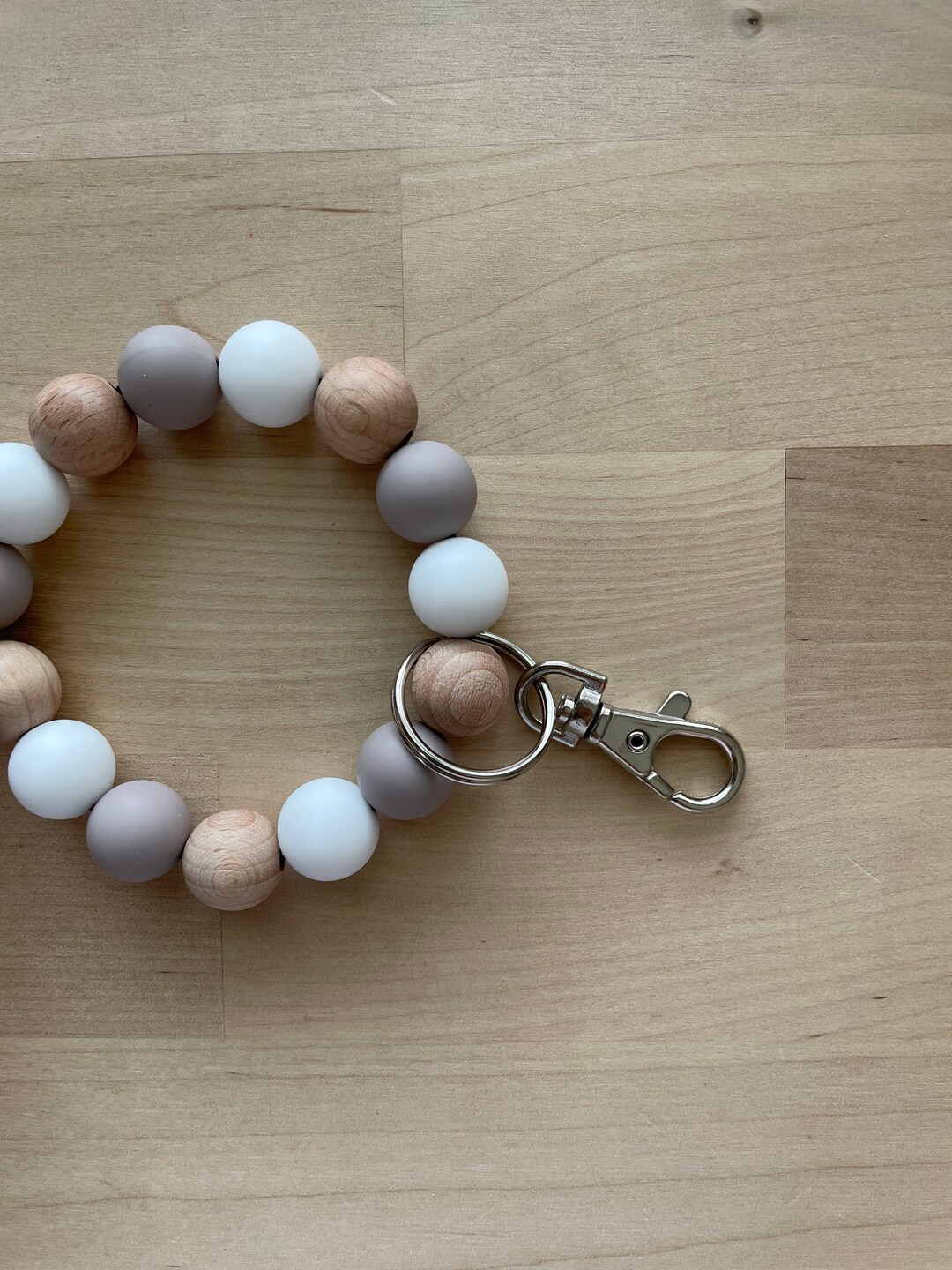The Keyton Stretchy Silicone Bracelet Keychain // Mama Wristlet Key ...