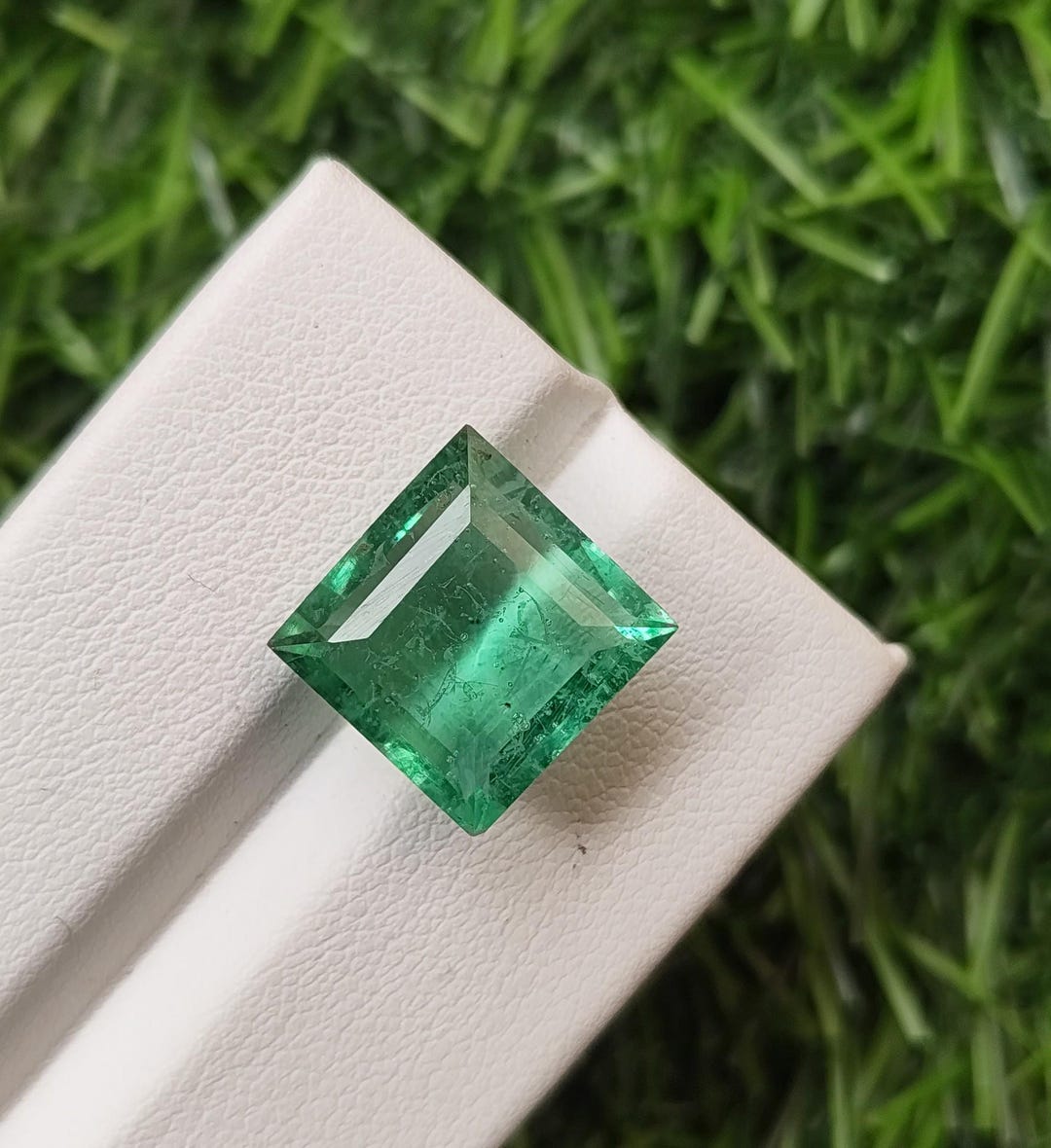 Lab Grown Emerald: Faceted Square Gemstone, 12x12 MM, 7.5 CTS - Etsy