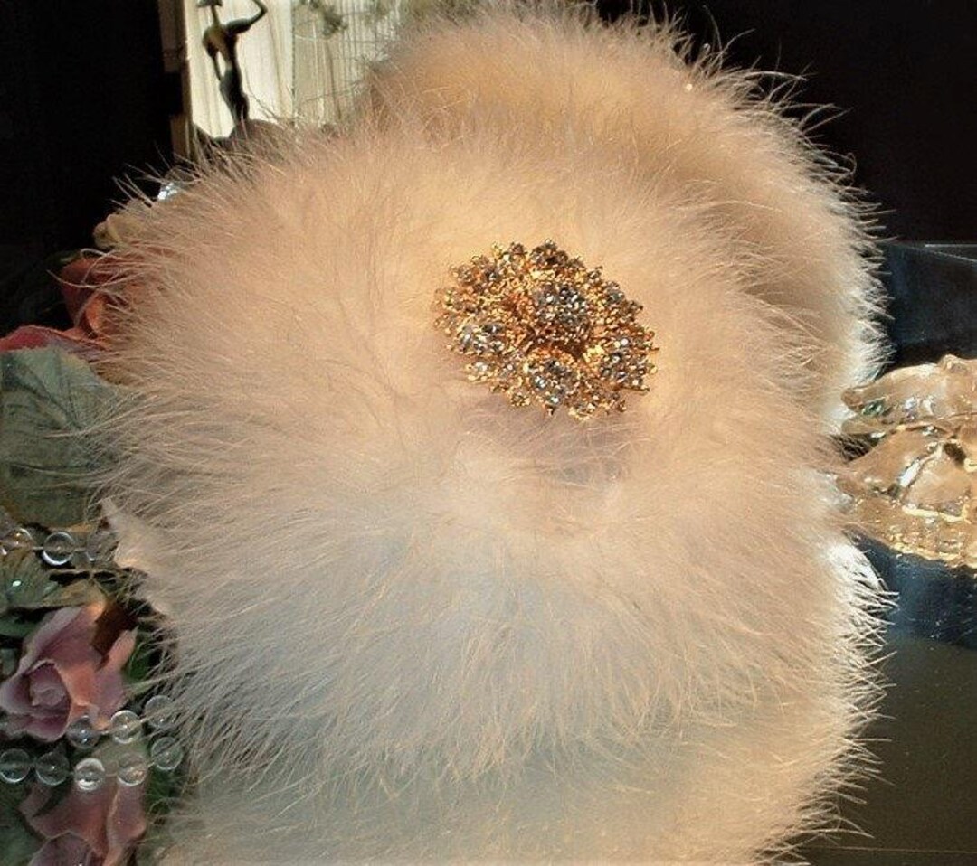 Powder Puff ~ Body Dusting Powder Puff ~ Ivory Fur Puff With Ivory Trim ...