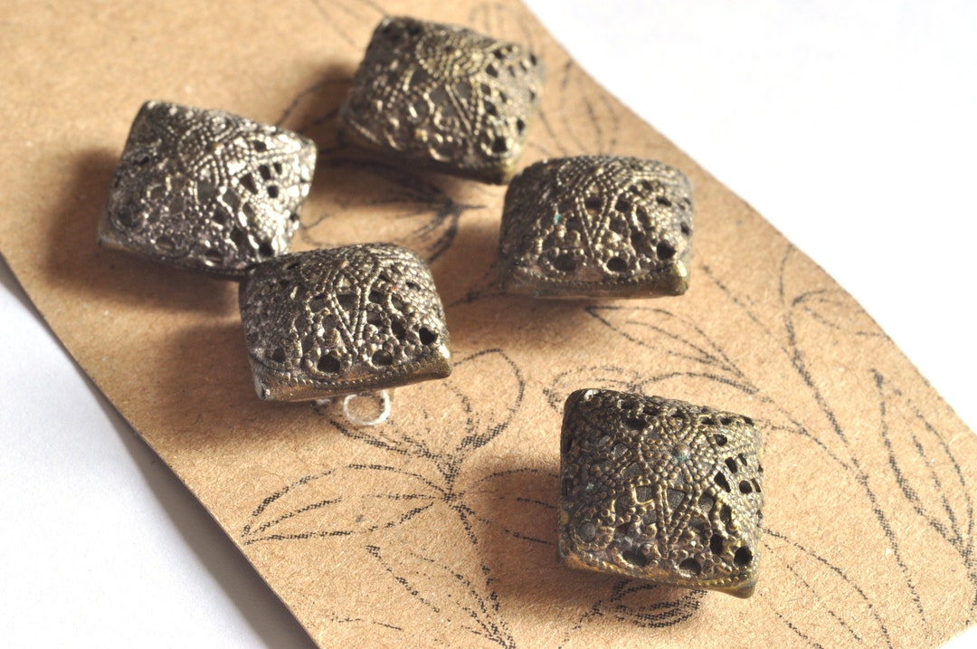 Vintage Buttons, Unusual Buttons, 5 Beautiful Vintage Metal Buttons ...