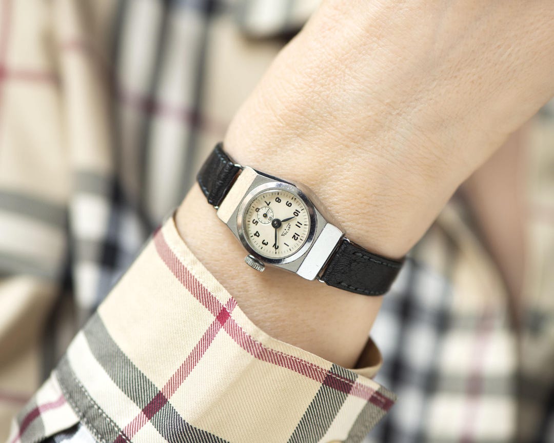 Women's Wristwatch Silver Shade Star 50s Gift, Rare Watch for Women ...