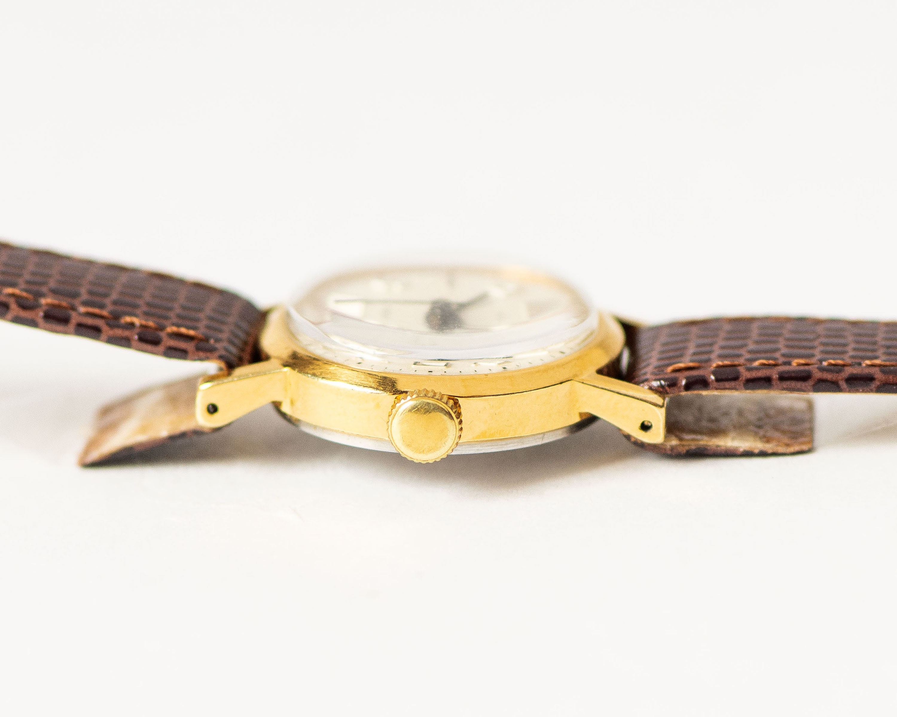 Retro Dial Women Watch Dawn With Date Window, Vintage Gold Plated Watch ...