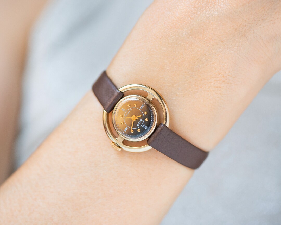 Avant-garde Watch for Women Gold Plated Dawn Vintage, Modern Girl Watch ...
