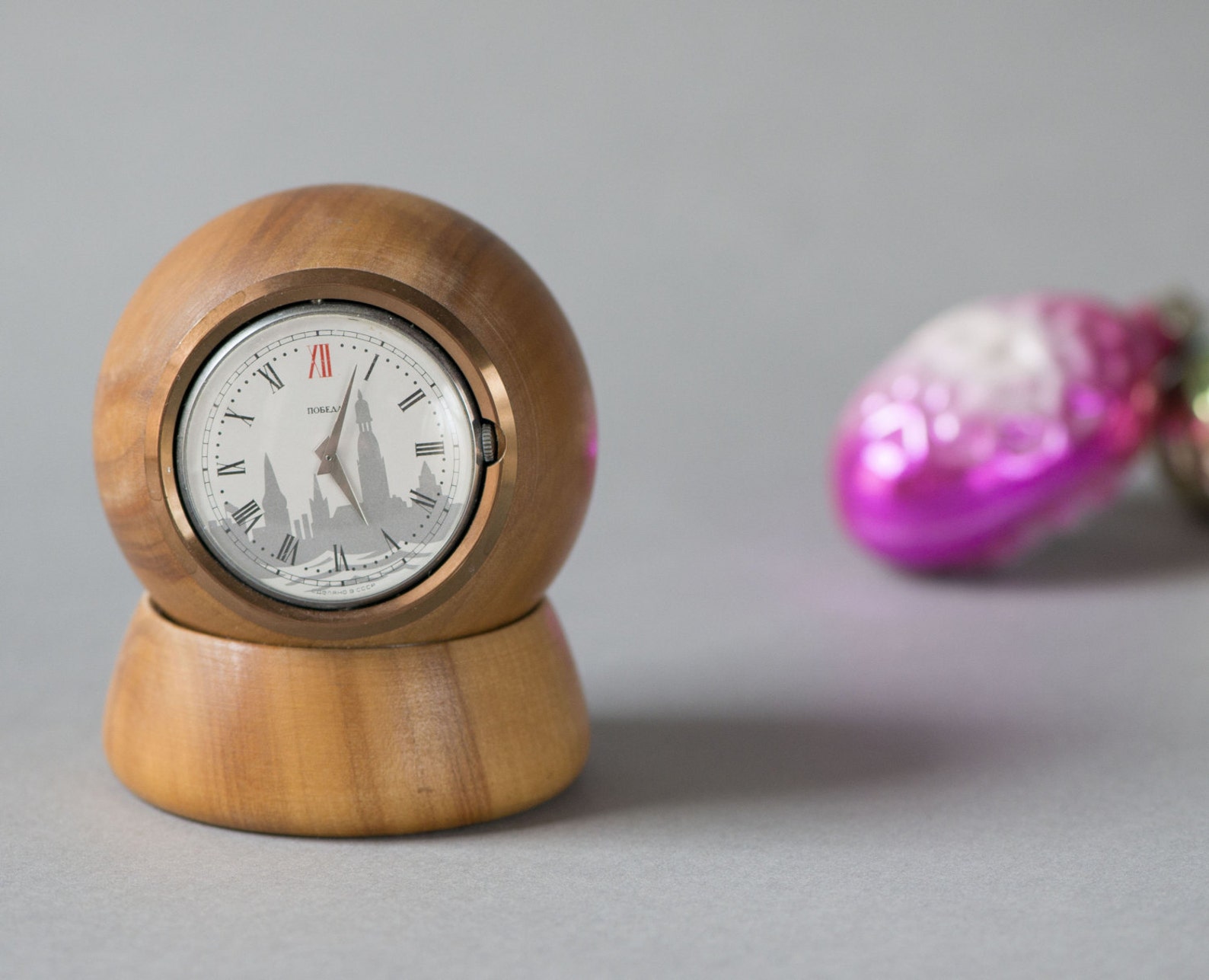 Modern Table Clock 1991 Pobeda Clock Wooden Gift for Modern Home, Rare ...