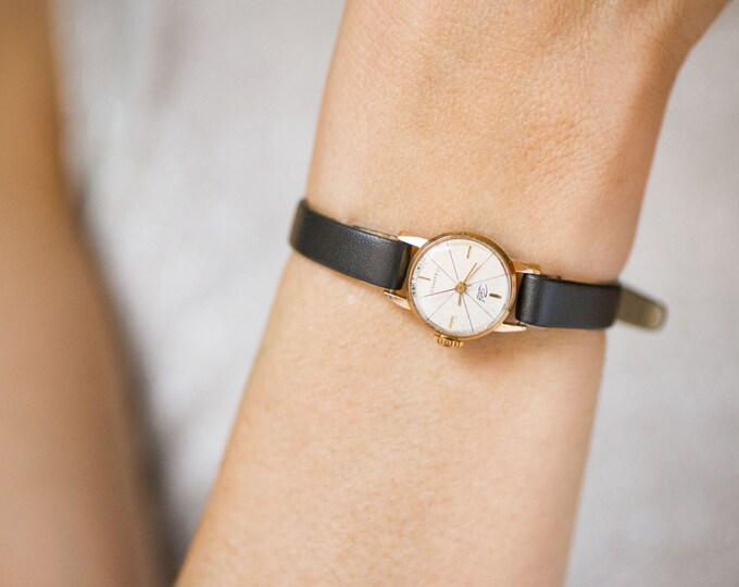 Mechanical Woman's Watch Very Small Watch Gold Plated - Etsy