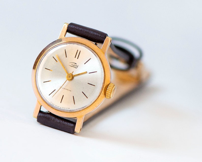 Classic Women Watch Vintage Dawn Simple Lady Wristwatch Gold - Etsy