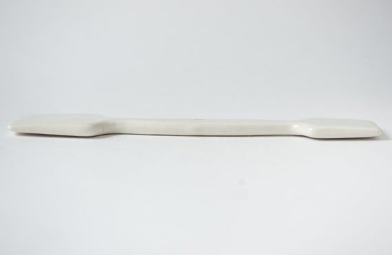 Spatula Laboratory Apparatus