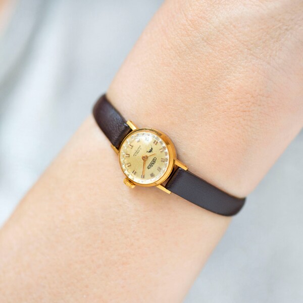 Small Gold Watch - Etsy