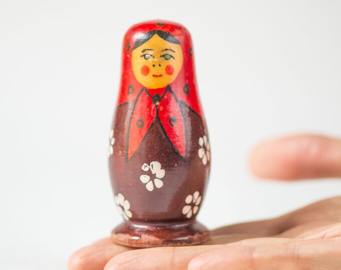 Vintage Matryoshka Small, Nesting Doll Red Brown Matryoshka, Hand ...