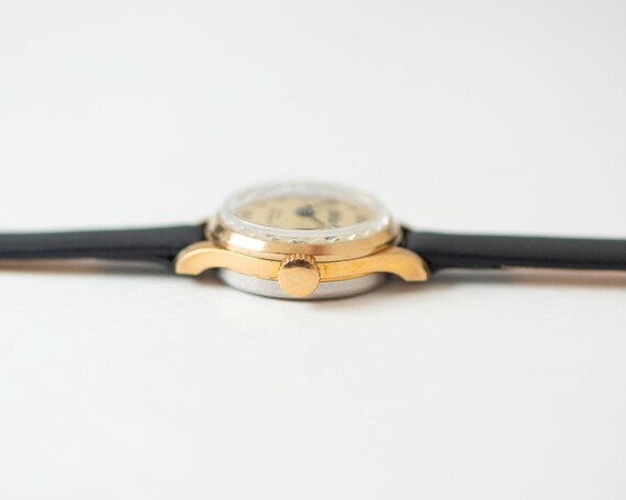 Classic lady watch Arabic numerals dial Cornavin, gol… - Gem