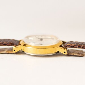 Retro Dial Women Watch Dawn With Date Window, Vintage Gold Plated Watch ...