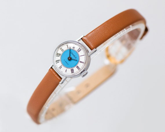 Classical Women Watch Blue Face Roman Numerals, Vinta… - Gem