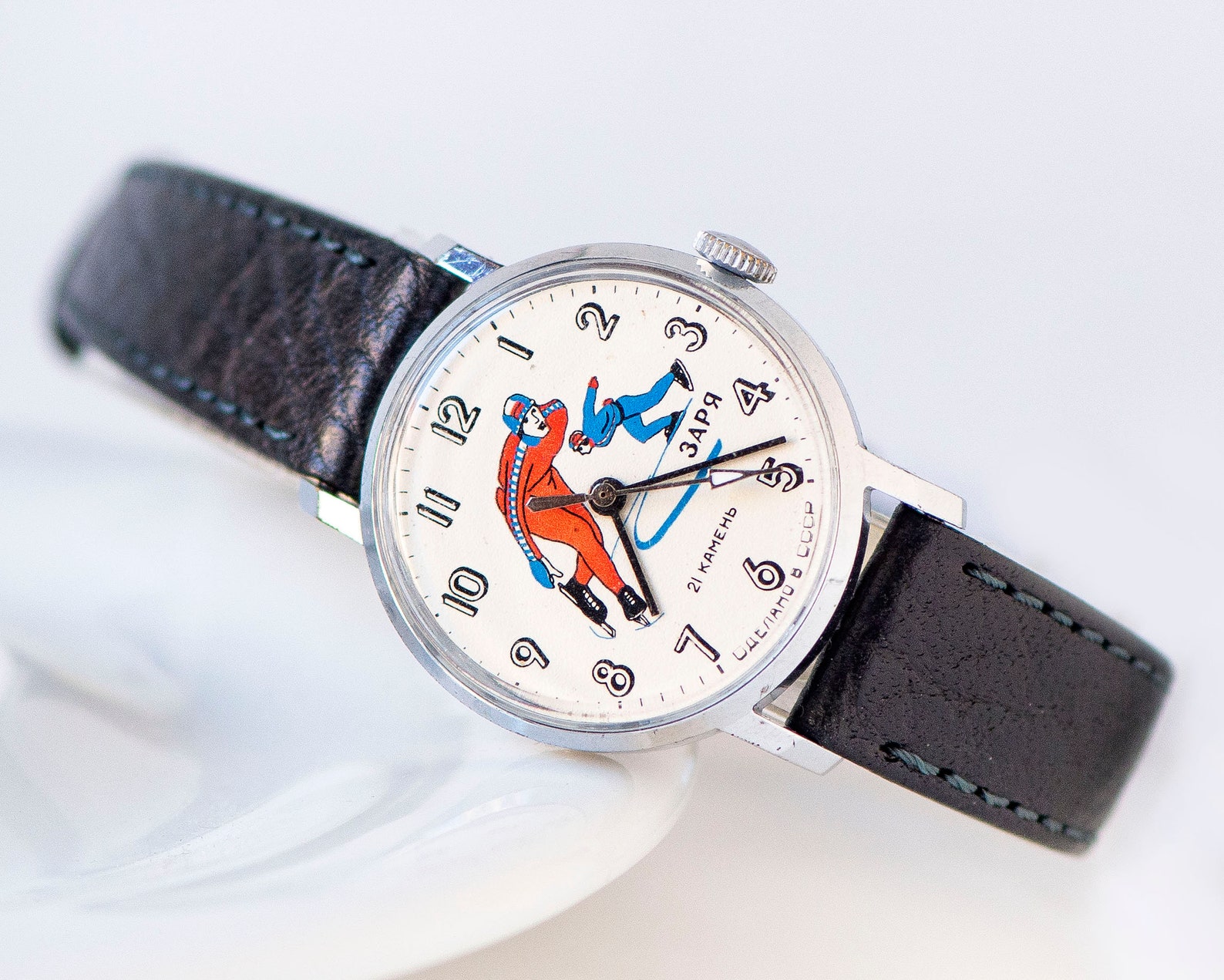 Tomboy Watch Speed Skating on Dial Vintage Women's Wrist - Etsy