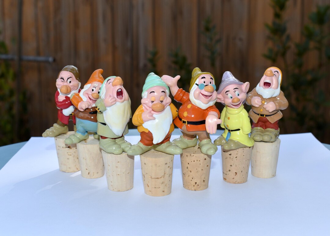 The Seven Dwarfs Wine Bottle Stoppers Grumpy, Doc, Bashful, Happy ...
