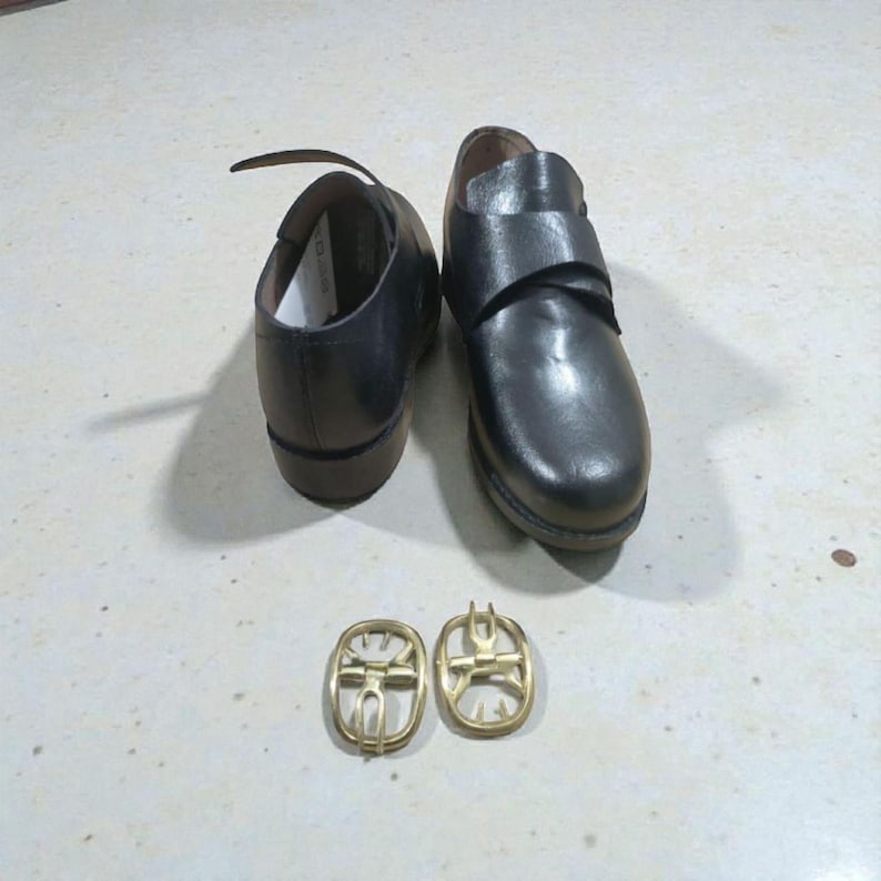 Colonial Leather Buckle Shoes – Classic 1700s Historical Reenactment ...