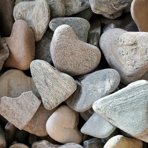 Serendipity Stamped Heart Stone Paperweight-beach Rock Love Valentine ...