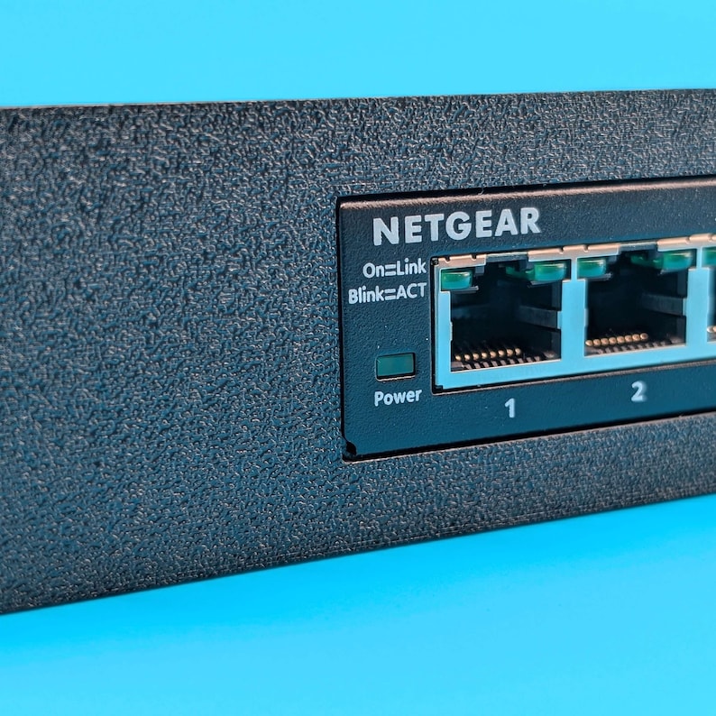 Netgear GS305E Switch - 10" Rack Mount - Fits Multiple Netgear Models ...
