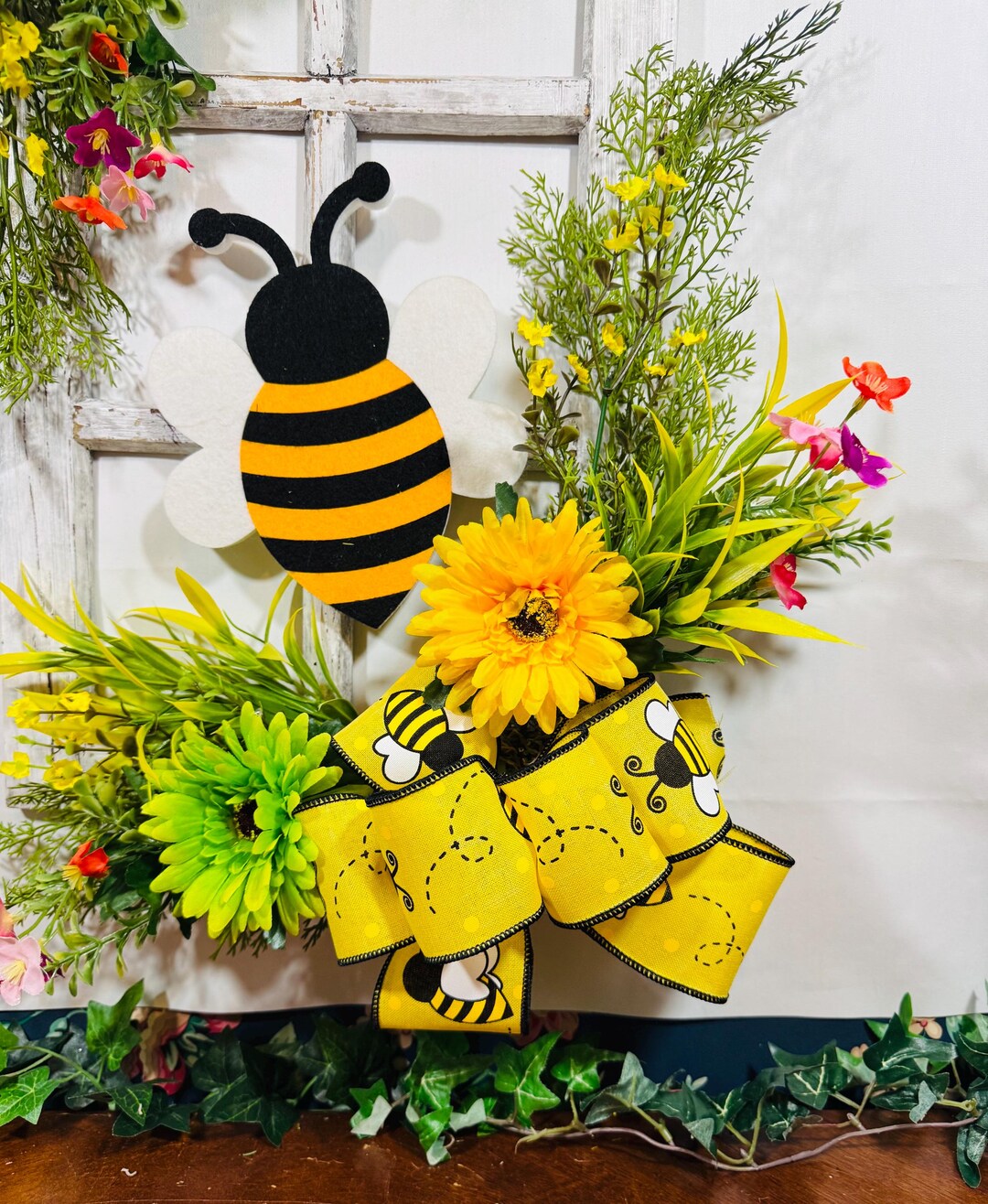 Bumble Bee Window Frame Wreath, Bumble Bee Decor, Kitchen Wall Decor ...