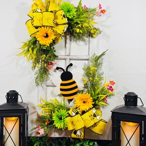 Bumble Bee Window Frame Wreath, Bumble Bee Decor, Kitchen Wall Decor ...