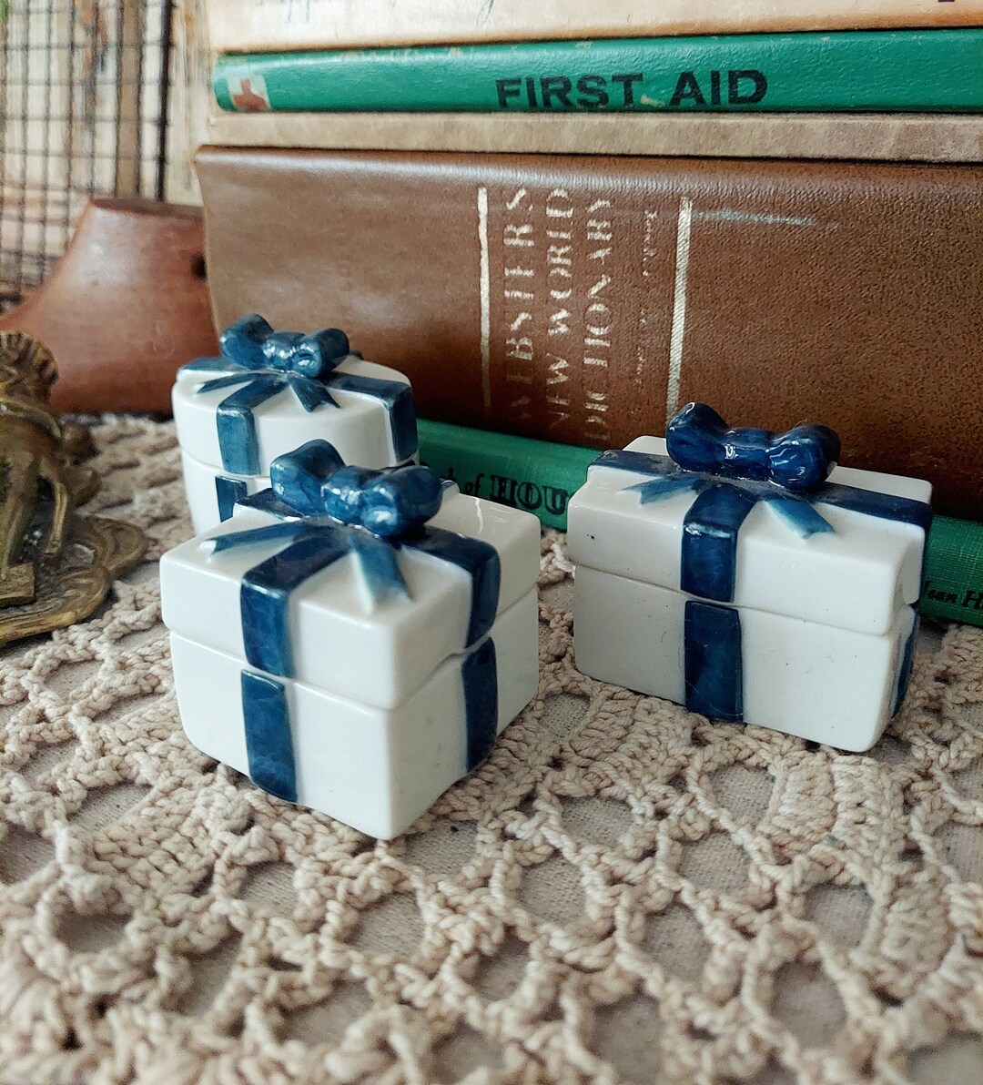 Vintage Set of 3 Small Porcelain Boxes With Blue Bows and Removeable ...