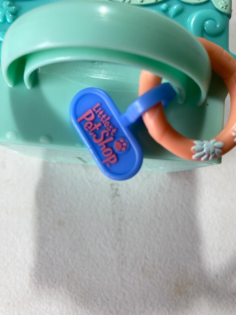 Vintage 2006 Littlest Pet Shop Teeniest Tiniest Pop-up Mini Playset ...