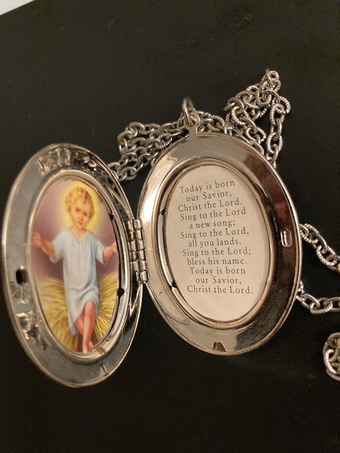 Vintage Mid Century Religious Prayer Locket, Silvertone Large 1 3/4” X ...