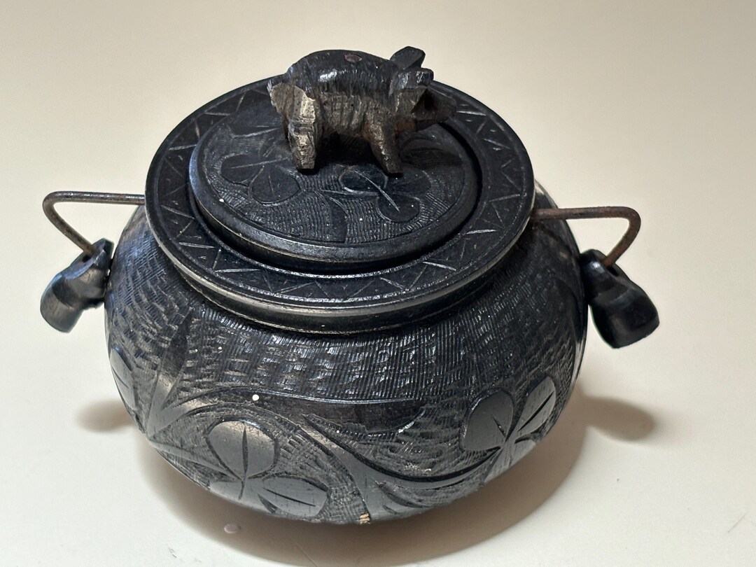 Antique Irish Carved Bog Wood Pig Inkwell, Engraved Clovers, 1800s Bog ...