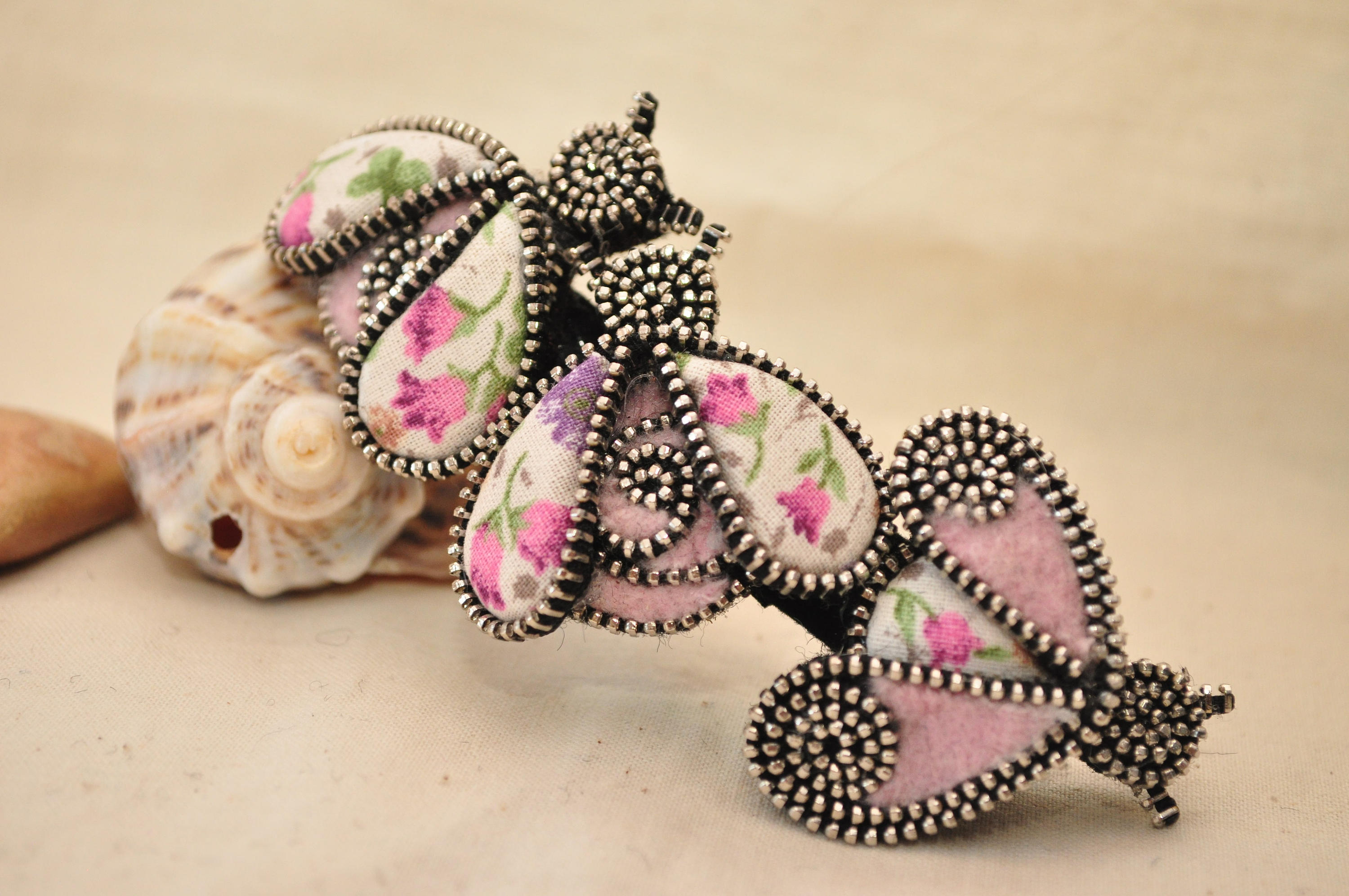 Bug Hair Clip Woman Zipper Jewelry Romantic Clip for Woman Artisan ...