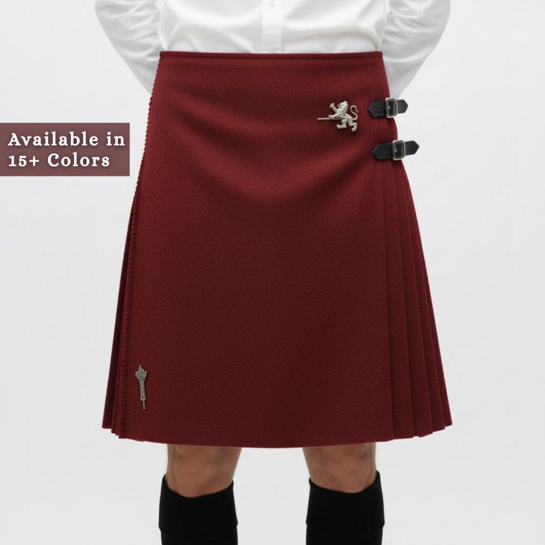 Solid Red Wool Scottish Kilt – Traditional 8 Yard Highland Kilt for Men ...