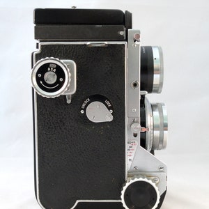 Mamiyaflex C2 Beautiful Medium Format TLR, 3 Finders, Filters, Flash ...