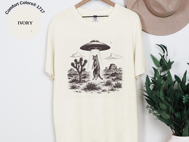 Cute Cat Alien Shirt, Kawaii UFO Alien Tee, Adorable Space Creature ...